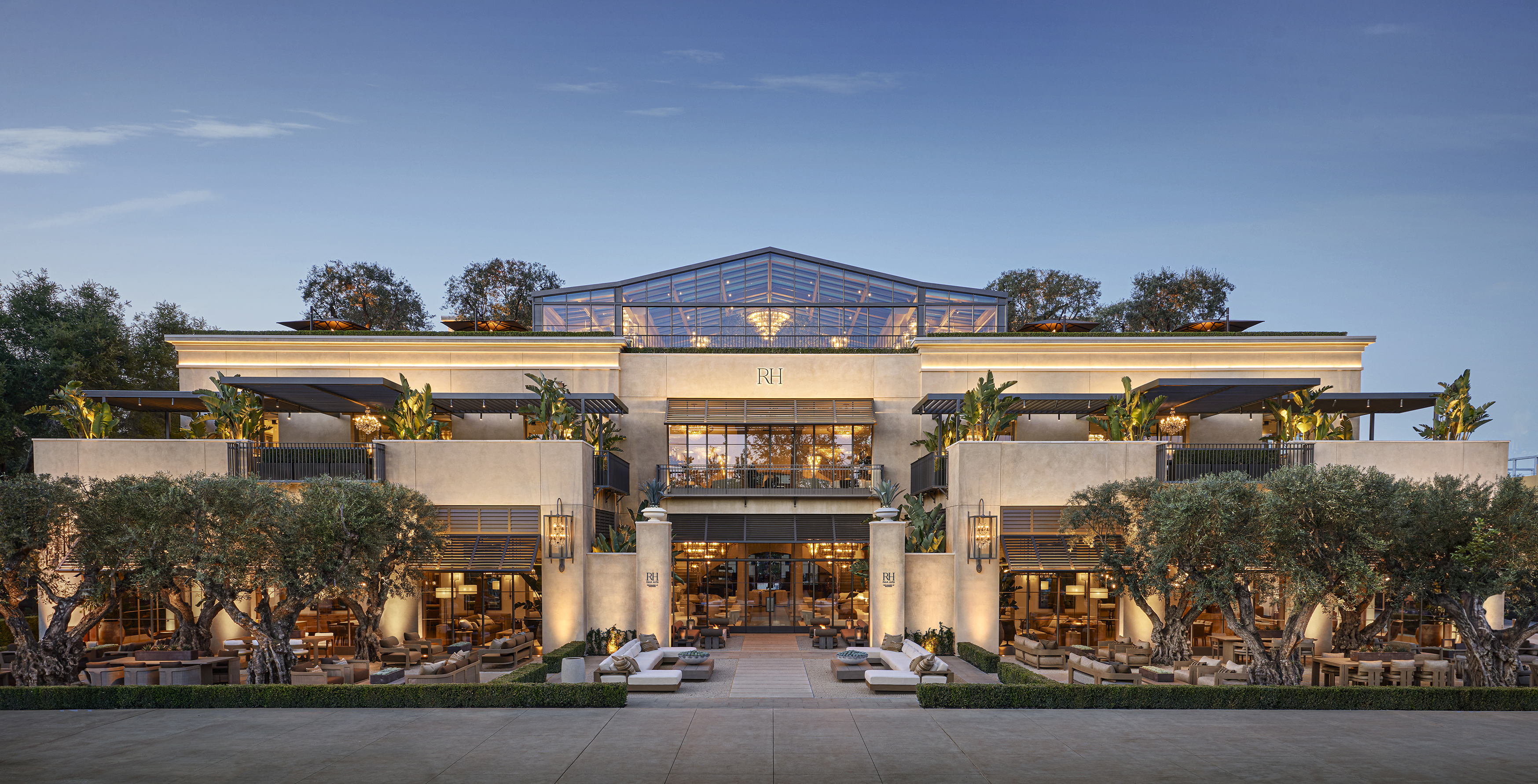 Restoration hardware exterior store